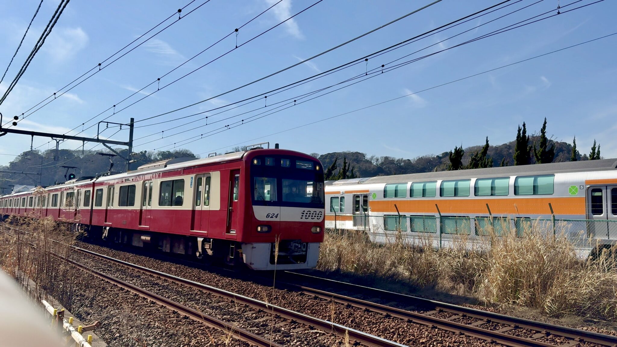 【鉄道】2024/01/30 JR東日本中央快速線E233系グリーン車8両甲種輸送J-TREC出場(逗子) | とむの鉄道趣味日記(Tom's hobby diary)